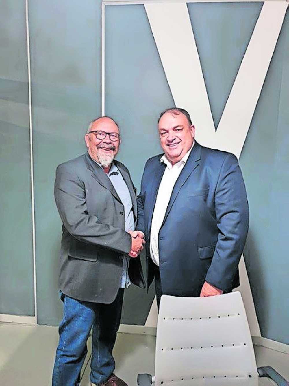 Tee takes technology to new heights - The NMH School Newspaper Project ...